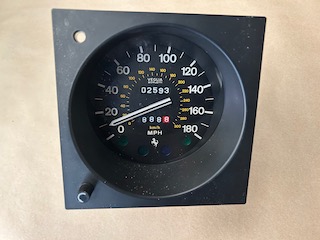 Speedo MPH 2593 Miles – Super Auto Parts